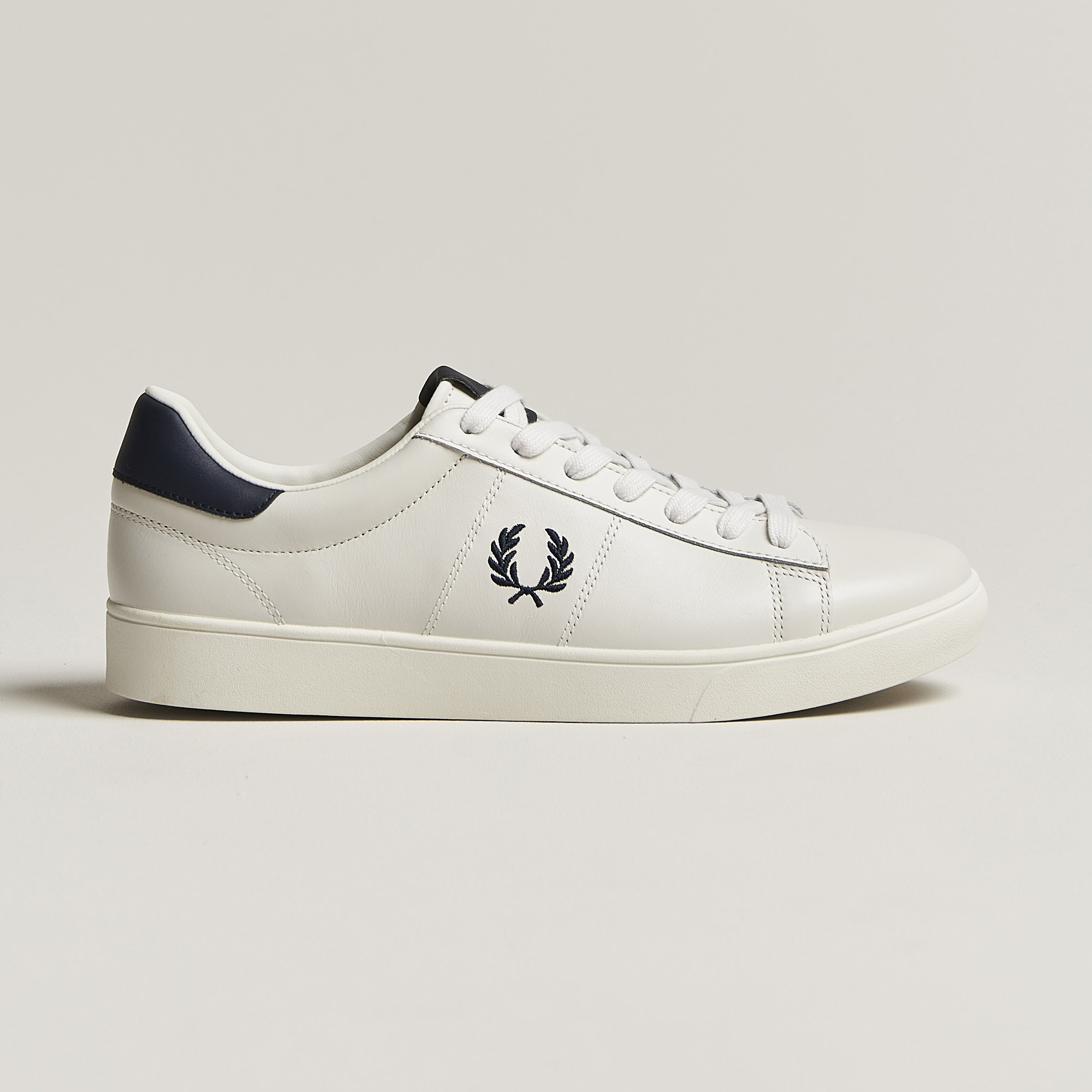Fred Perry Spencer Leather Sneakers Porcelain/Navy at CareOfCarl.com