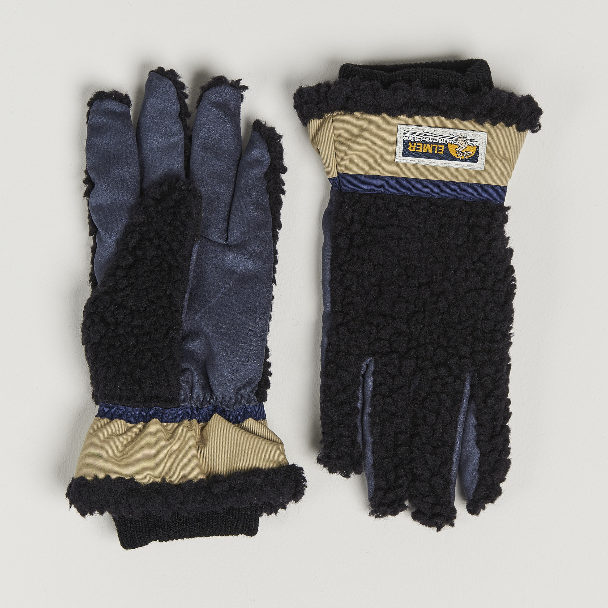 Elmer by Swany Sota Wool Teddy Gloves Black at CareOfCarl.com