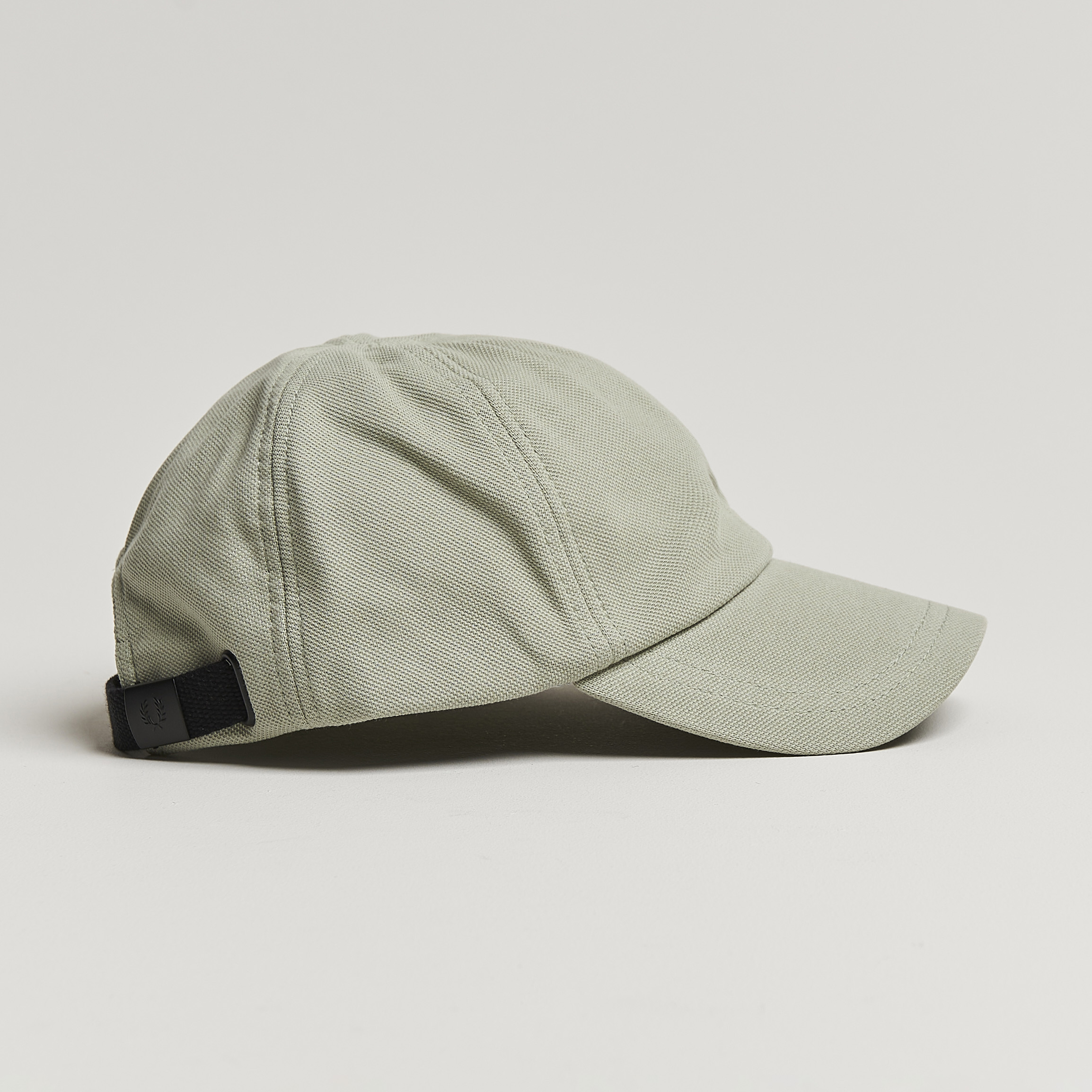 Fred Perry Classic Cap Sea Gras at CareOfCarl.com