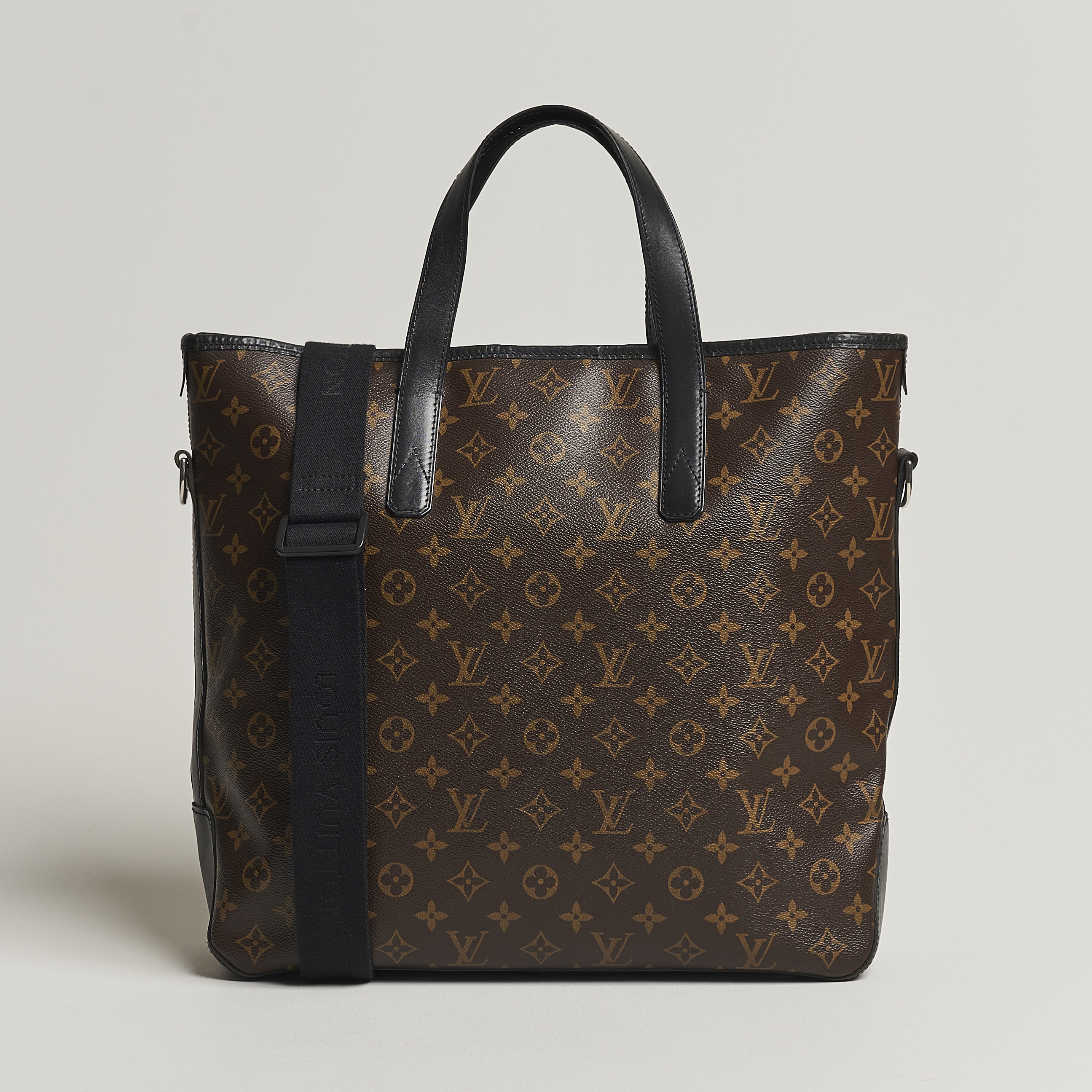 Louis Vuitton Pre-Owned Davis Tote Bag Monogram Macassar at CareOfCarl.com
