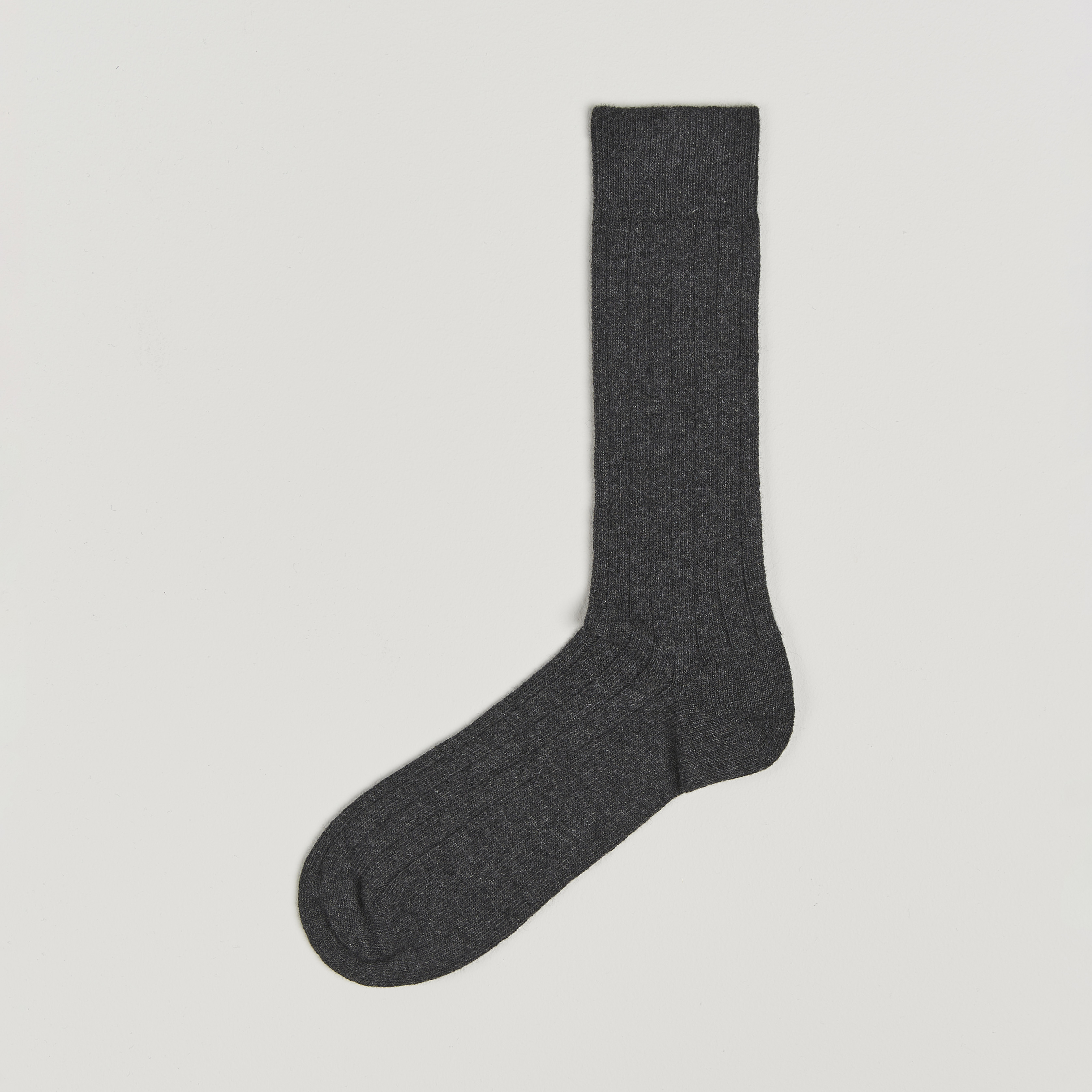 Bresciani Wool/Cashmere Ribbed Socks Dark Grey at CareOfCarl.com