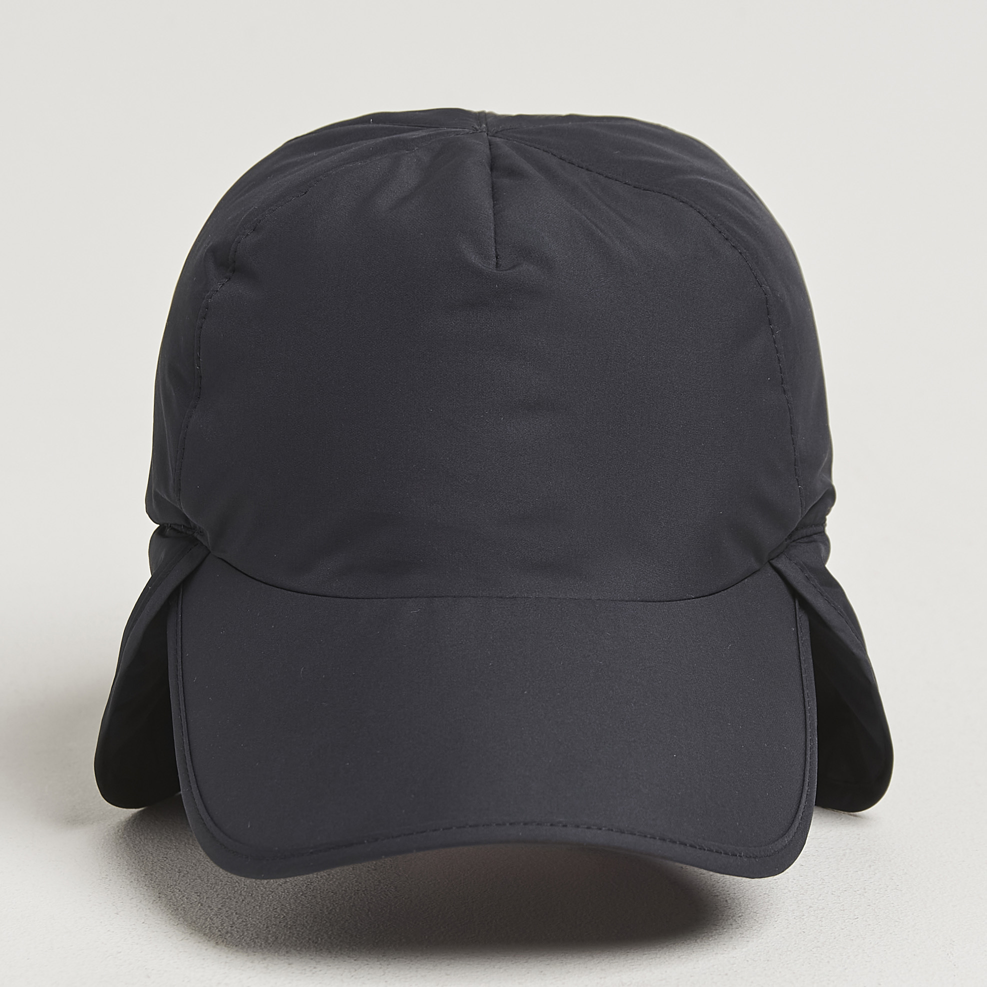 Houdini Dunfri Primaloft Cap True Black at CareOfCarl.com
