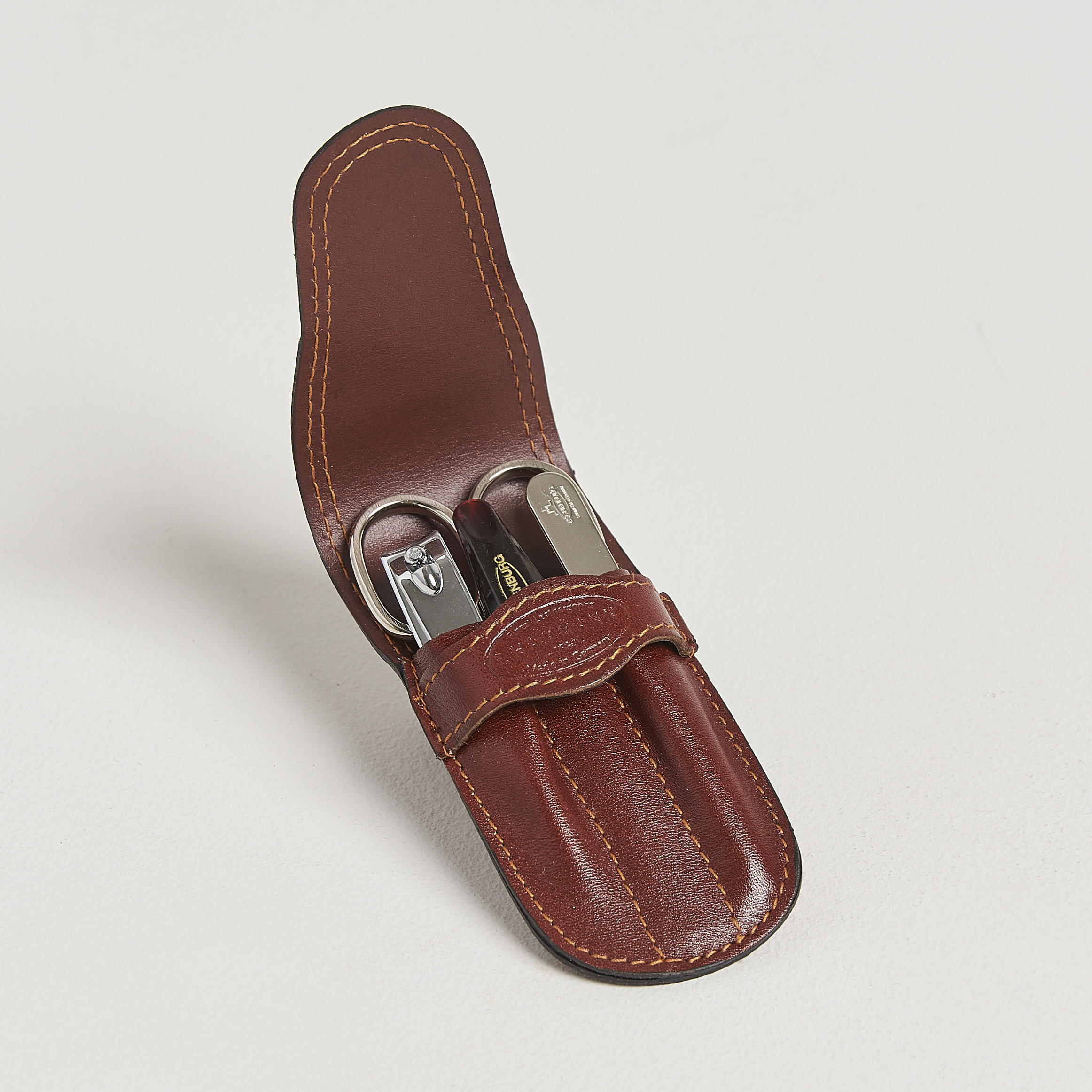 F. Hammann Small Manicure Set Classico Whiskey at CareOfCarl.com
