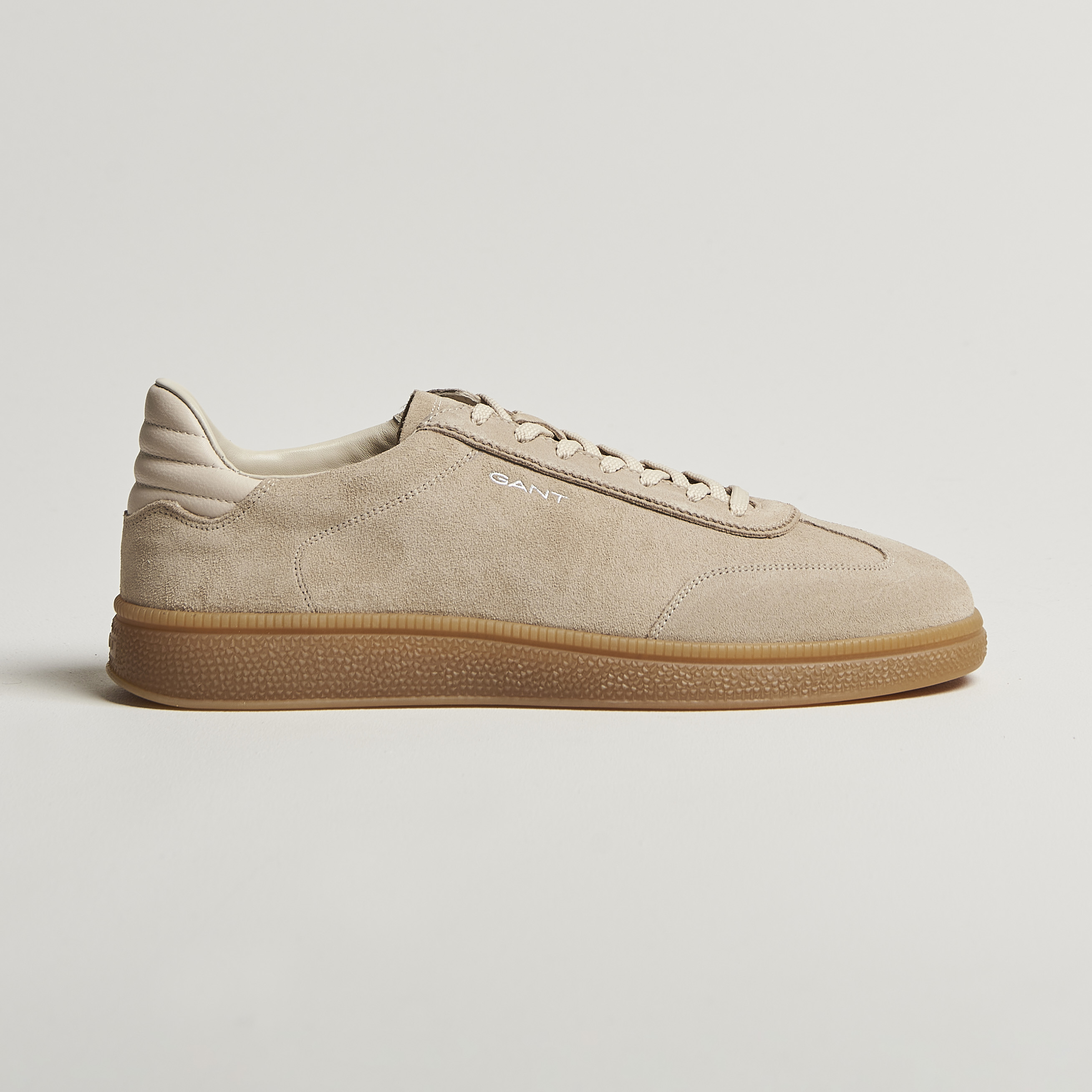 GANT Cuzmo Suede Sneaker Beige at CareOfCarl.com