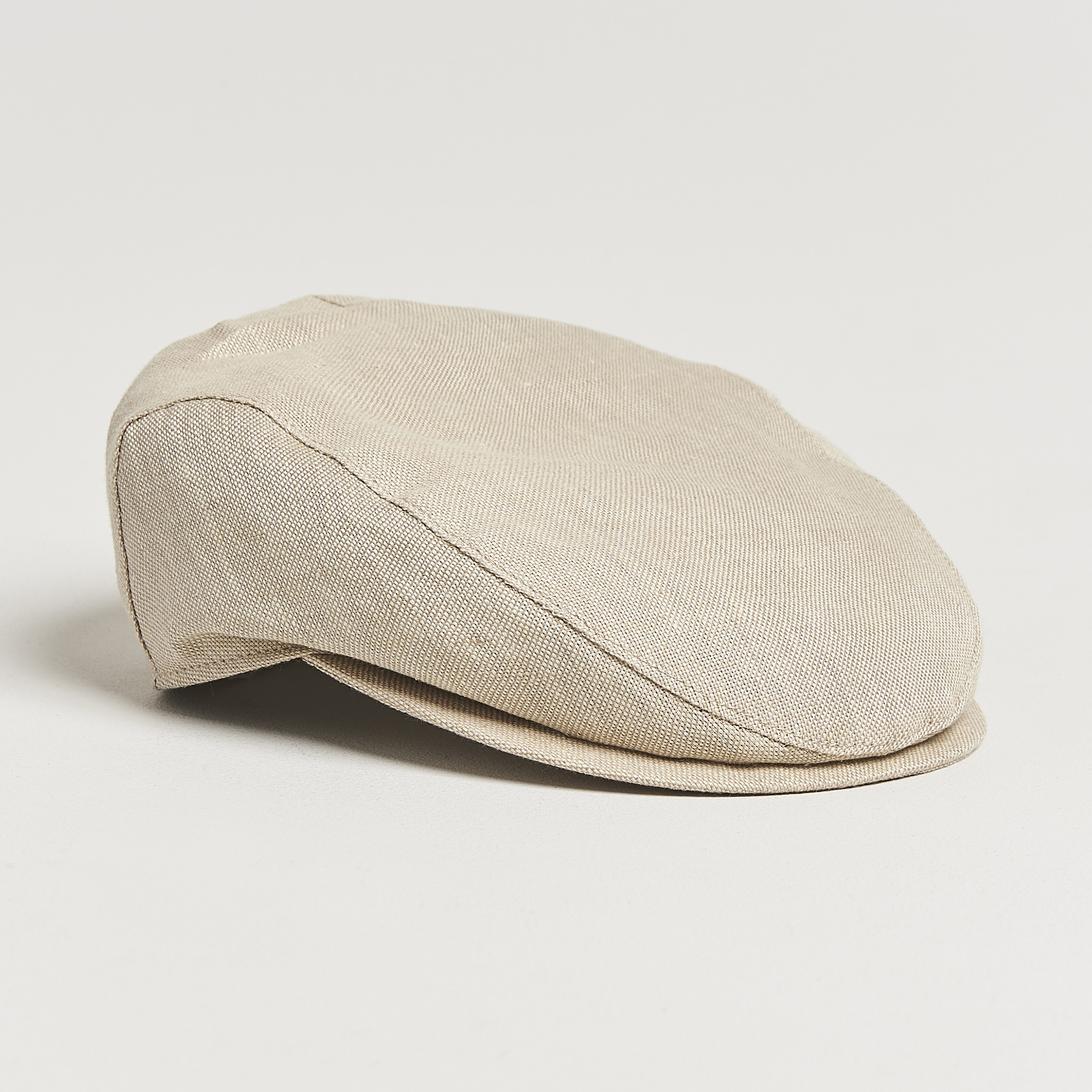 Wigéns Ivy Slim Hopsack Linen Cap Sand at CareOfCarl.com