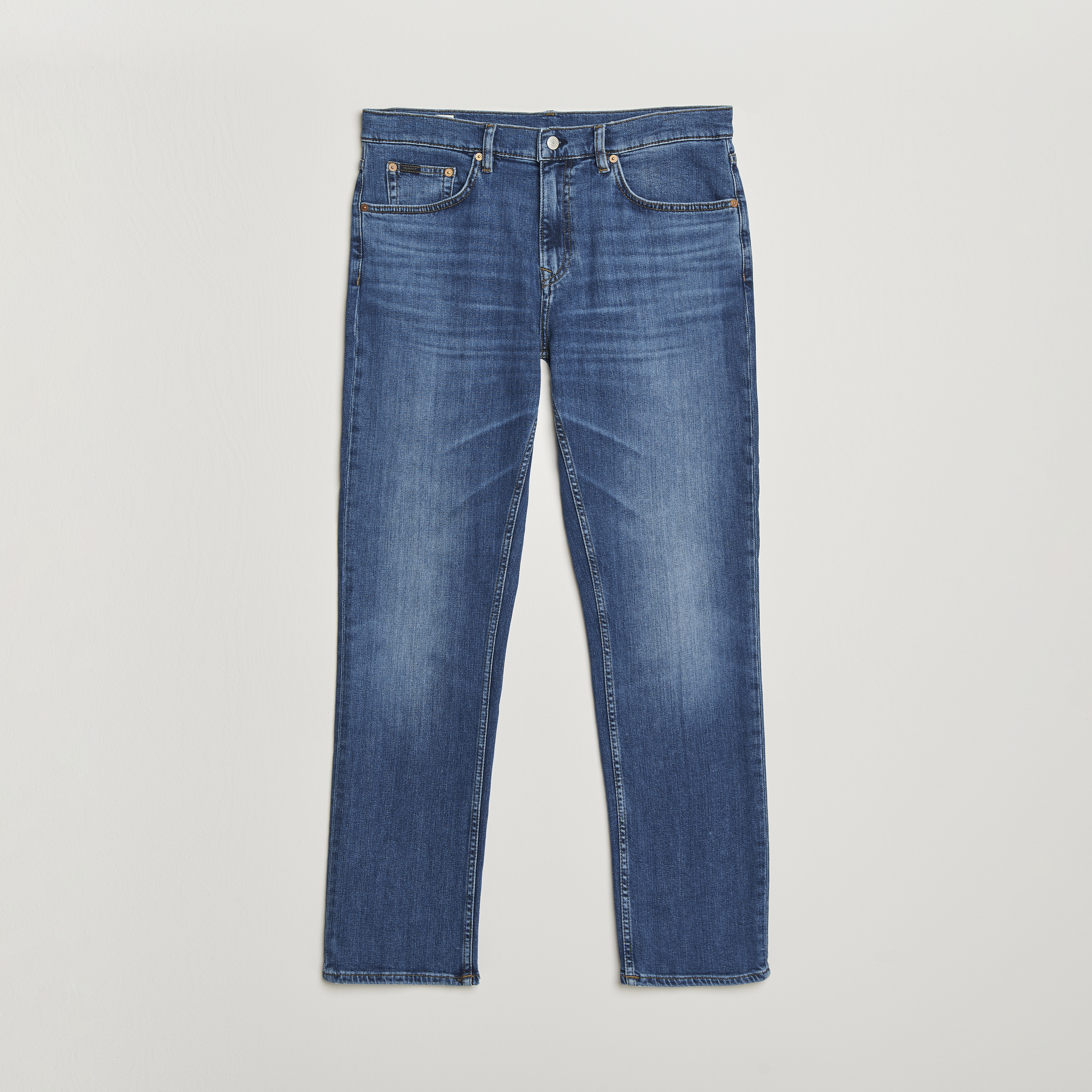 GANT Regular Fit Jeans Mid Blue Broken In at CareOfCarl.com