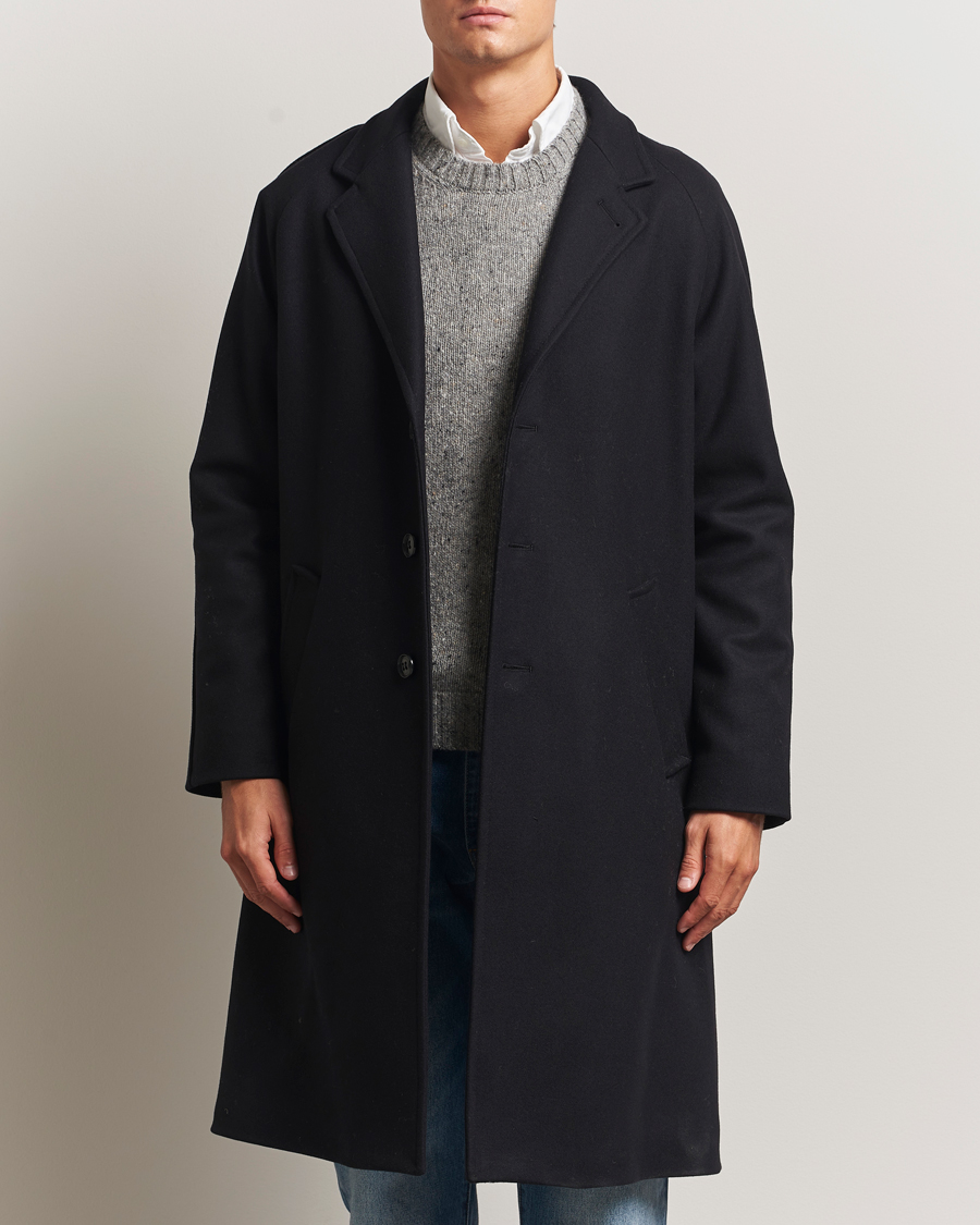 Gloverall Chesterfield Wool/Cashmere Raglan Coat Black at CareOfCarl.com