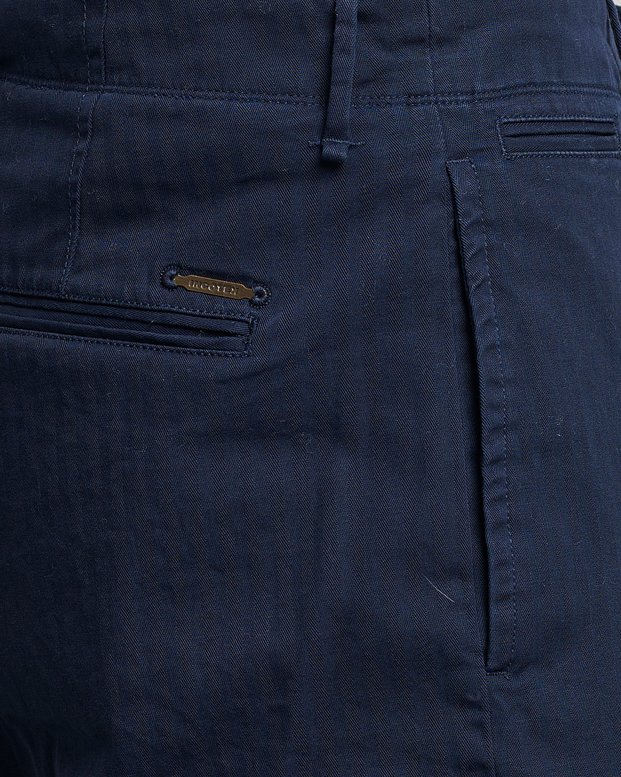 Incotex Regular Fit Herringbone Chinos Navy at CareOfCarl.com