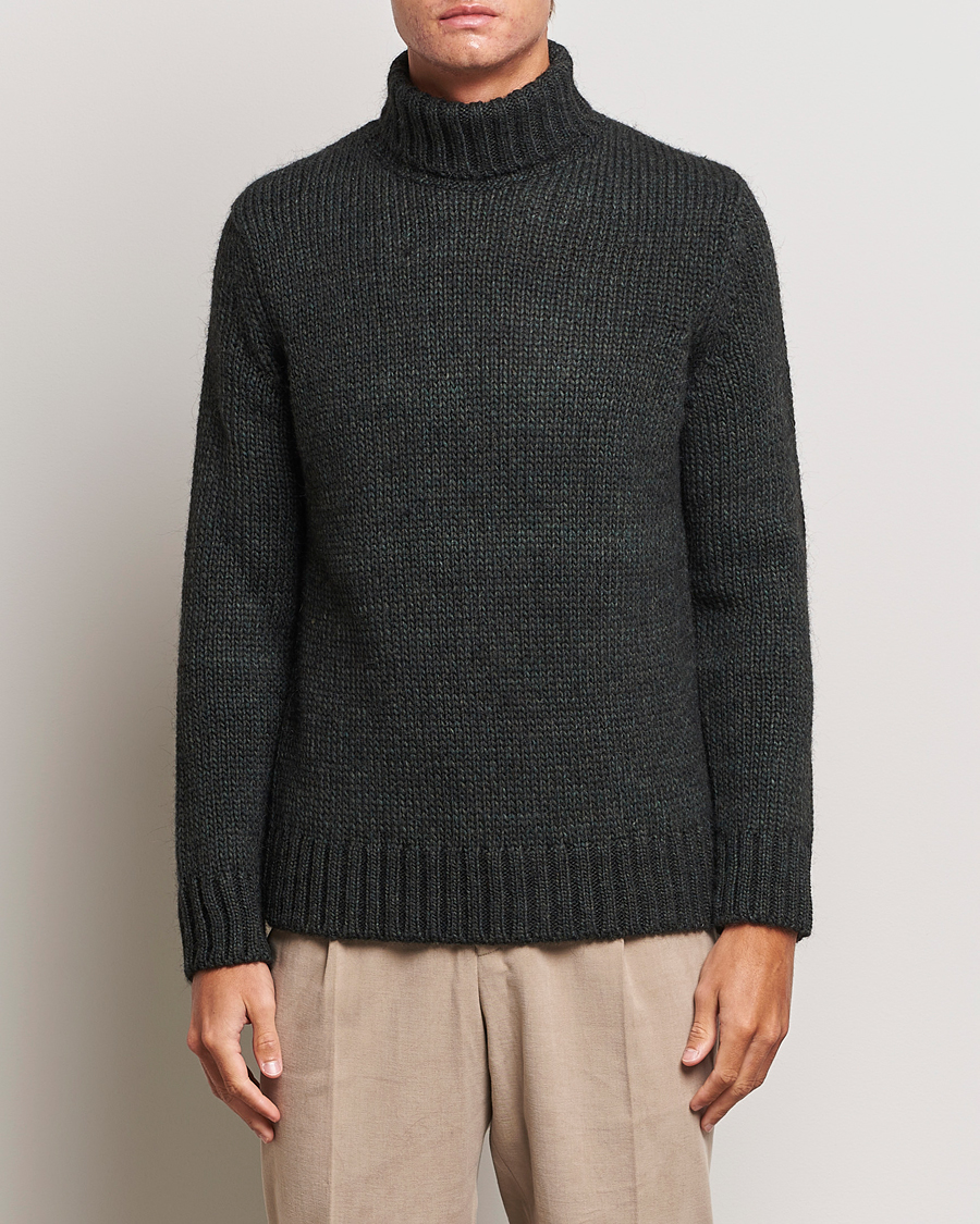 Oscar Jacobson Seth Heavy Knitted Wool/Cashmere Cable Rollneck Brown at Car