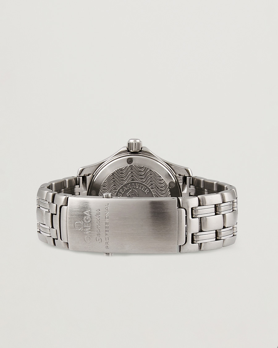 Omega Pre-Owned Seamaster Diver 300M 2561.80.00 Silver at CareOfCarl.com