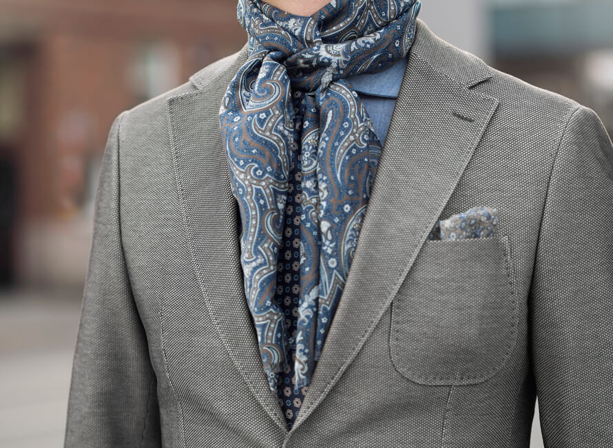 Hur knyter man en scarf? | CareOfCarl.se