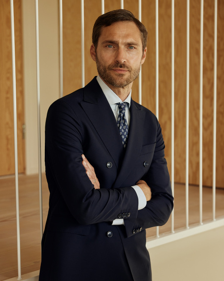 How to dress for a business meeting | Carofcarl.com